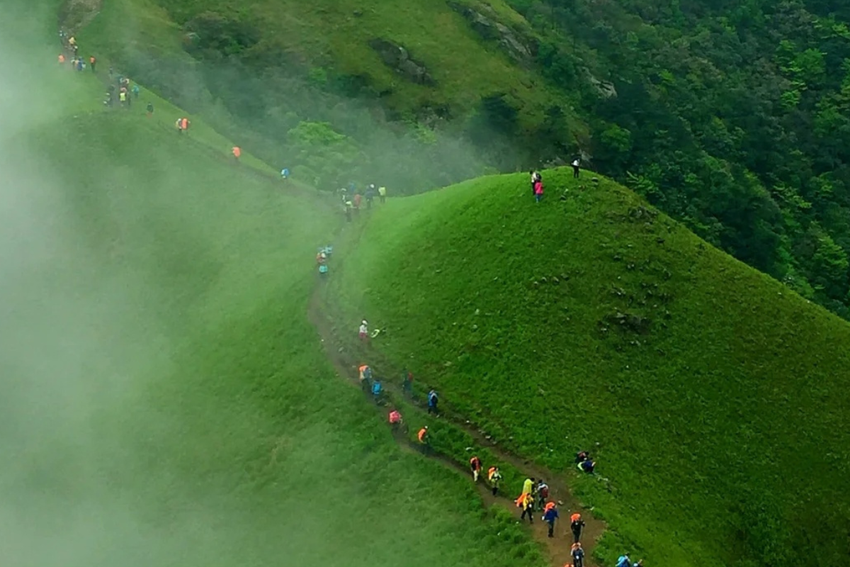 The ultimate Guide to Hike in Wugong Mountain China