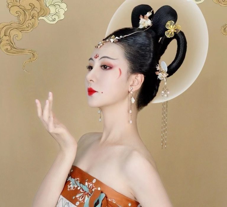 Chinese Red Eye Makeup: A Modern Twist on Traditional Beauty (2024)