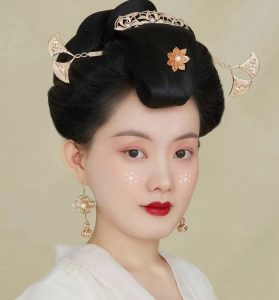 Ancient Chinese Makeup and History:Beauty Rituals of the Past (2023)